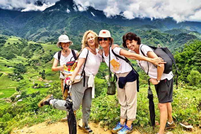 New light trekking / easy tours